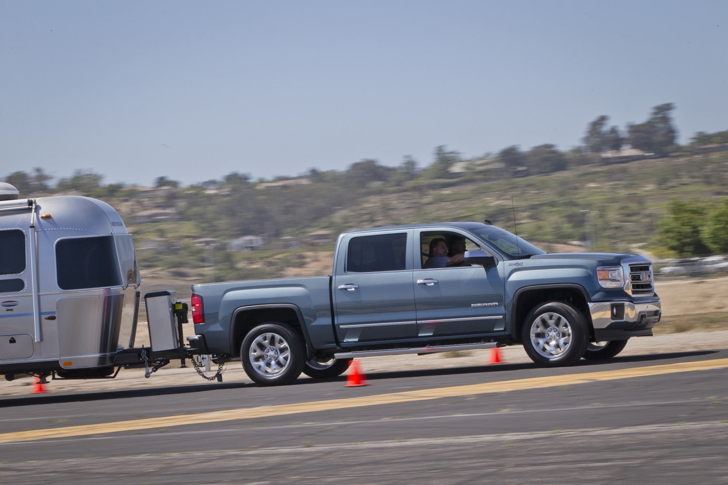 GMC Sierra 1500 technical specifications and fuel economy